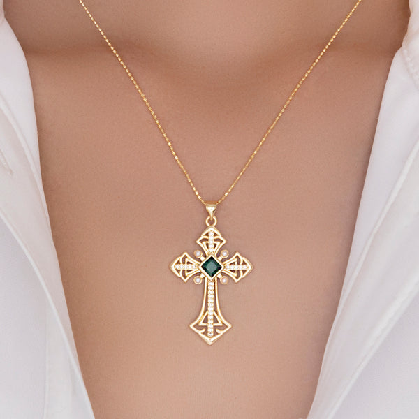 Amy Cross Pearl Necklace (Emerald) – Love Stylize